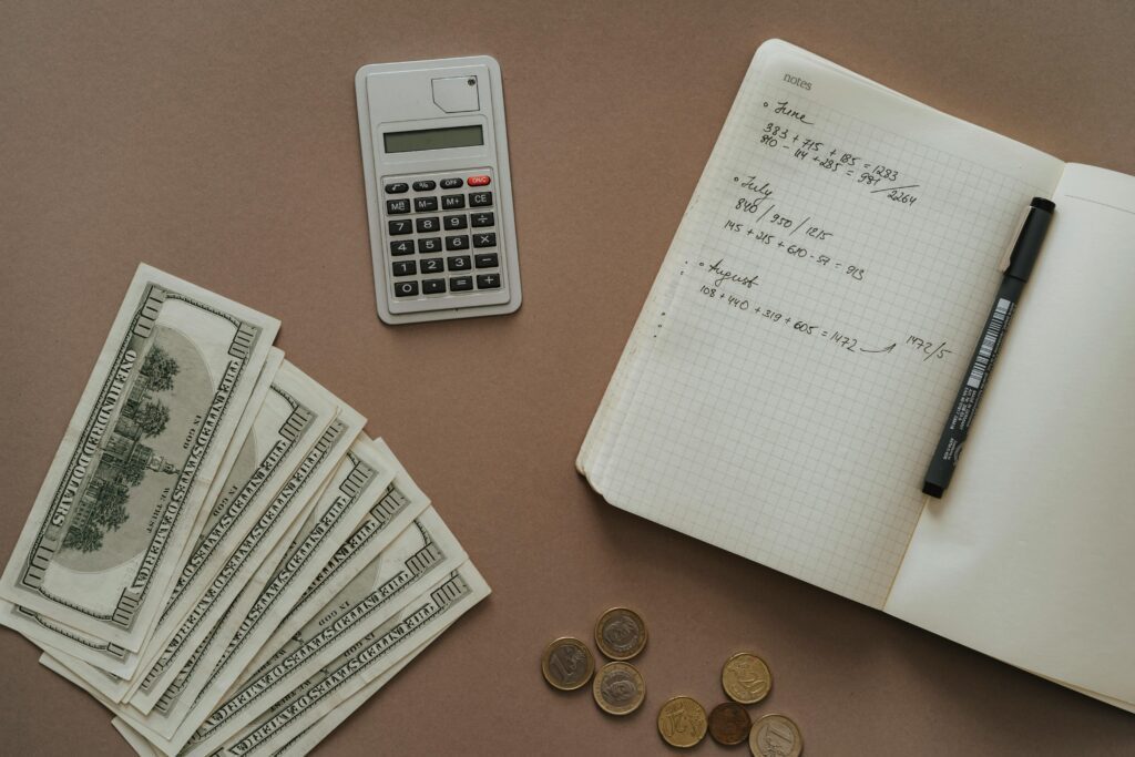 How to Build a Monthly Budget That Works